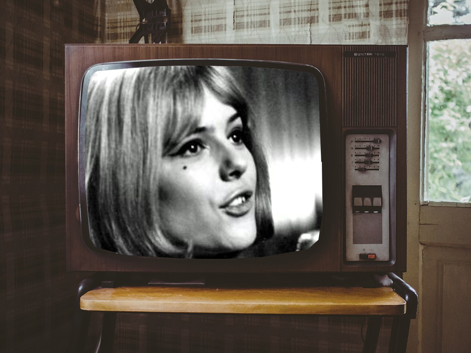 Disparition de France Gall : Les chaînes bouleversent leurs programmes